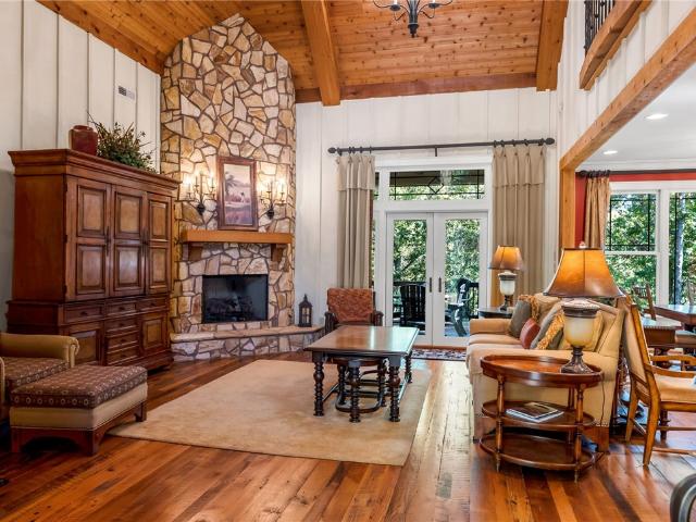 853 Club House Dr, Sunset, SC 29685 | MLS #20294