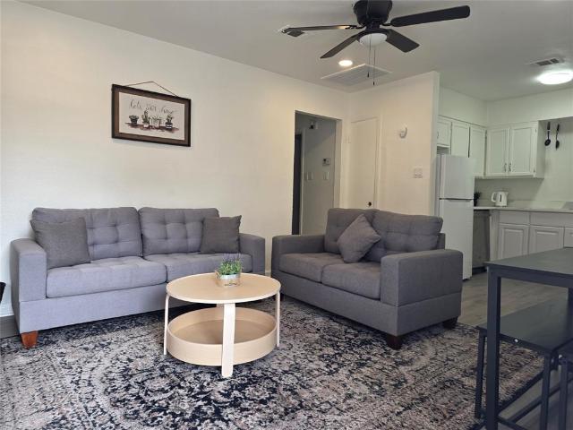 853 Broadway Ave, Unit A, Euless, TX 76040 | MLS #21252