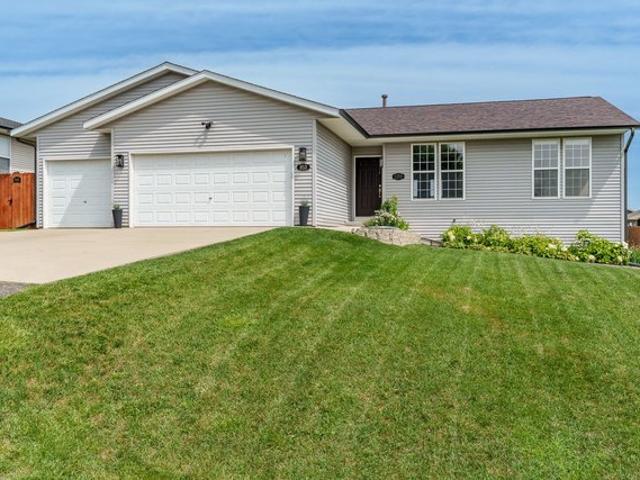 853 Goosedown Dr, Roscoe, IL 61073