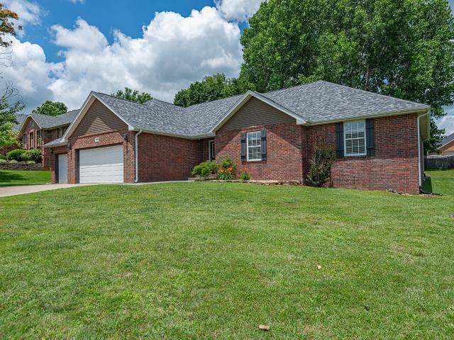 853 E Meadow Garden Court