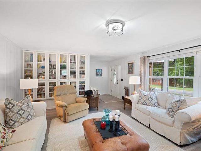 853 Meadowbrook Drive
