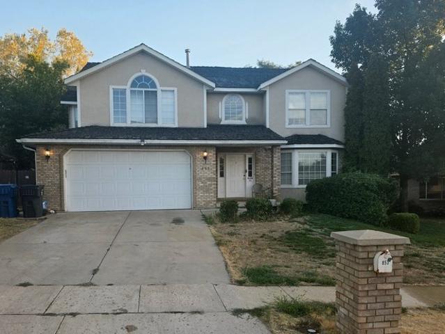853 S Windemere Ln E, South Ogden, UT 84403