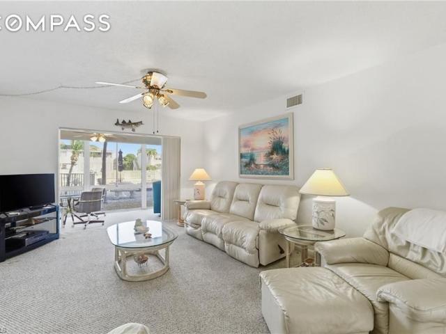 853 SE 46th Ln 105, Cape Coral, FL