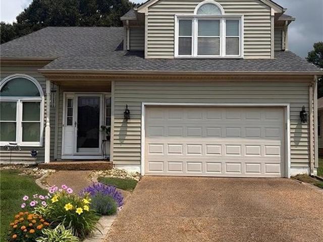 853 Yorkshire Ln, Newport News, VA 23608