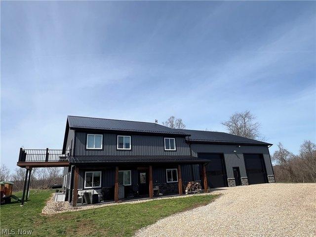 85444 Sproul Rd, Uhrichsville, OH 44683