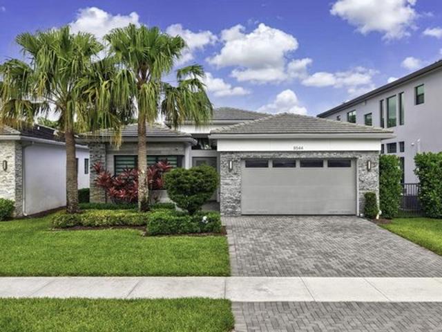 8544 Apple Falls Ln, Boca Raton, FL 33496