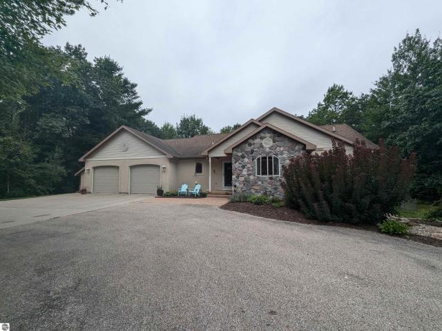 8544 Esmond Road
