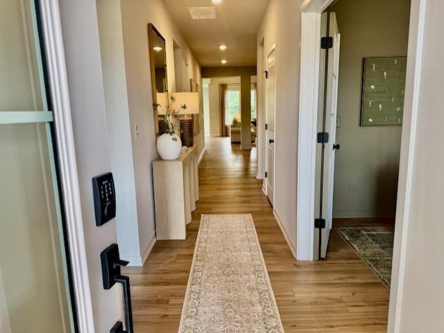8545 Oak Hollow Way