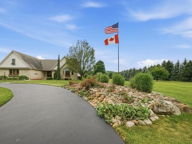 8545 Larned Rd, Port Austin, MI 48467