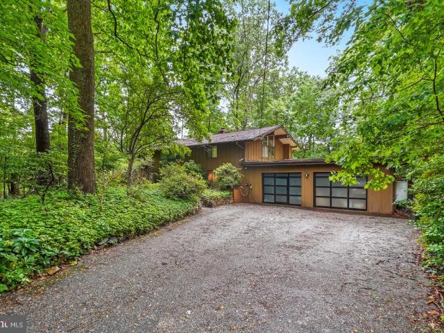 8545 Pineway Court