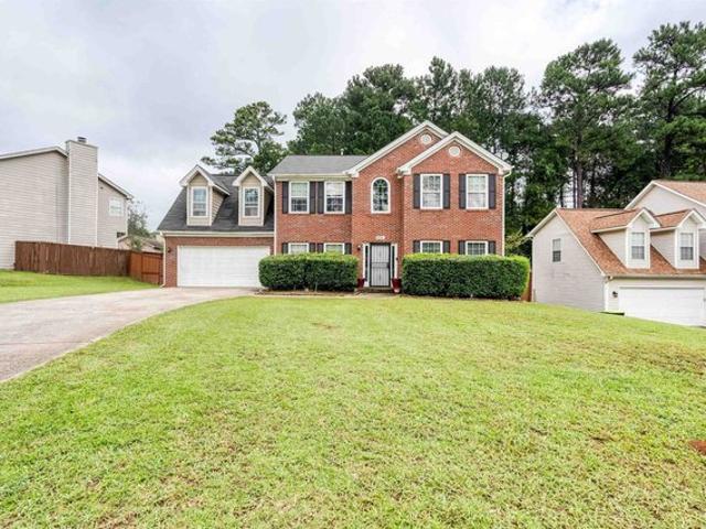 8546 Glendevon Ct, Riverdale, GA 30274