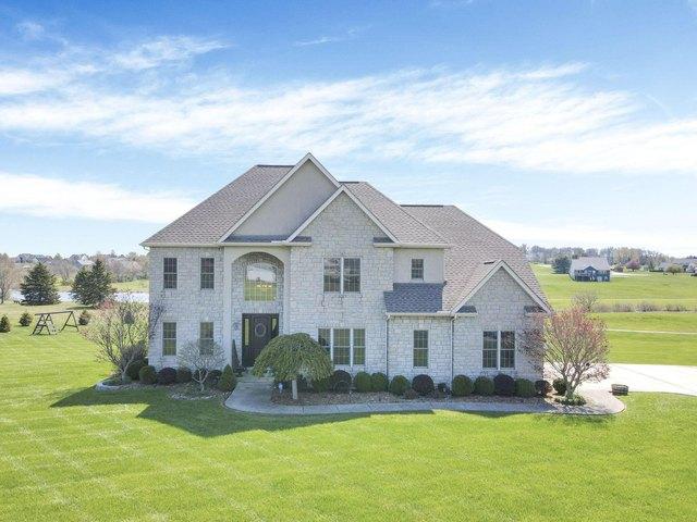 8547 Heather Lake Dr NW, Canal Winchester, OH 43110