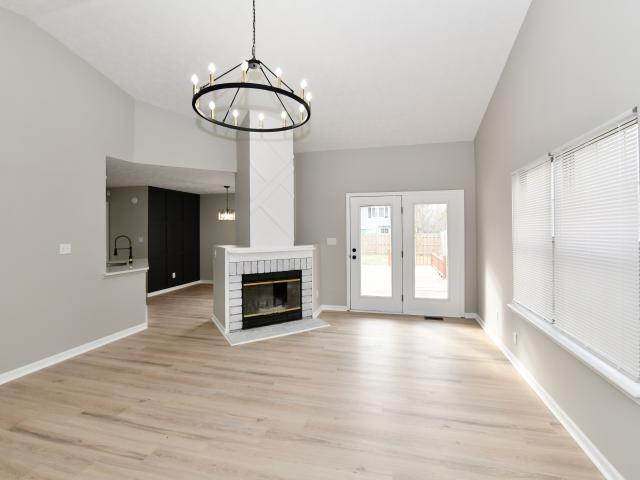 8547 Rock Hollow Circle