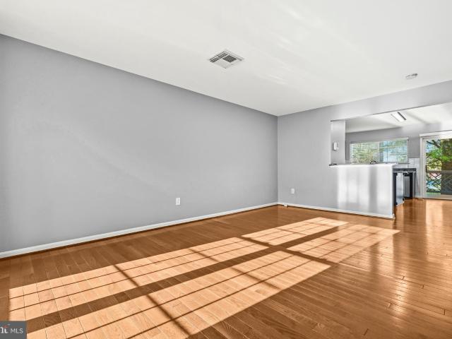 8547 Towne Manor Ct, Alexandria, VA 22309 | MLS #VAFX2301 | Compass