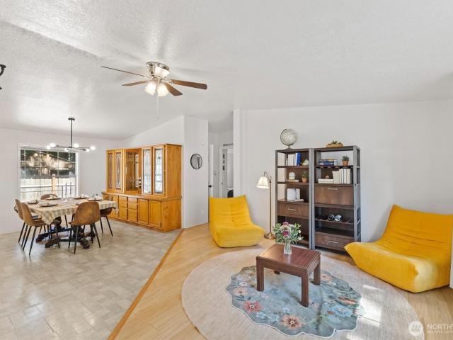 8548 Juniper Place