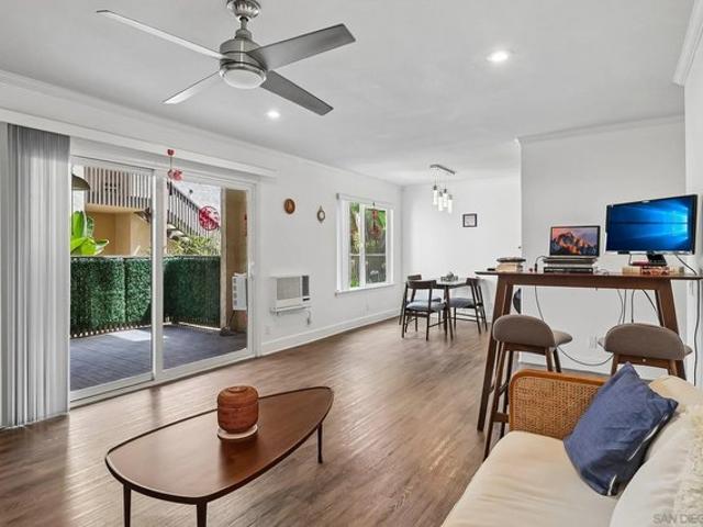 8548 Via Mallorca Unit A, La Jolla, CA 92037