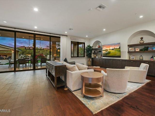 8549 E Los Gatos Drive