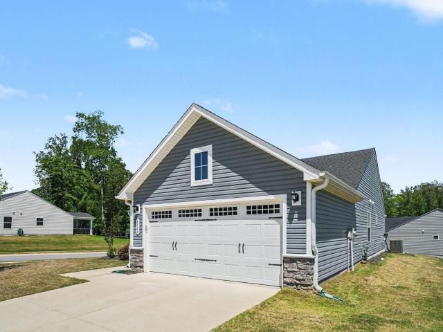 8549 Kenridge Ln, Fuquay Varina, NC 27526 | MLS #10161 | Compass