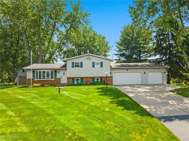 8540 Morrilton Cir NW, North Canton, OH 44720