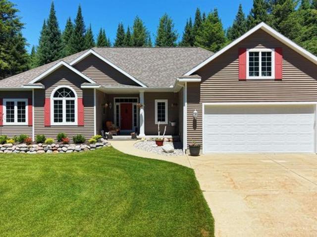 8540 Beland Blvd, Bellaire, MI 49615