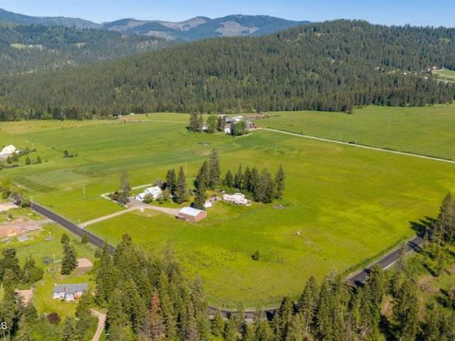 8541 W Carnie Rd, Coeur d'Alene, ID 83814