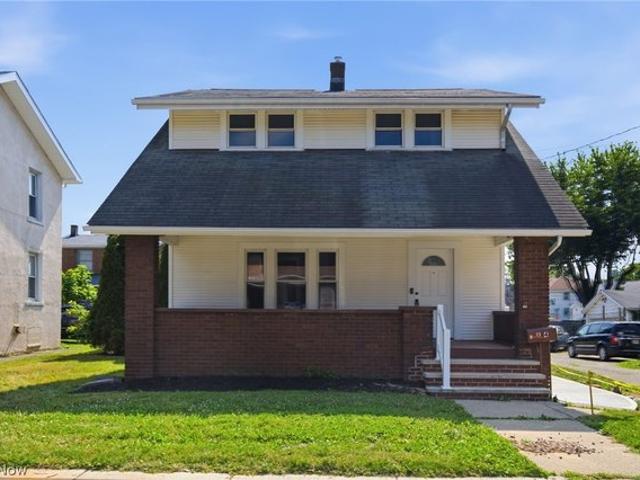 854 9th St NE, Massillon, OH 44646