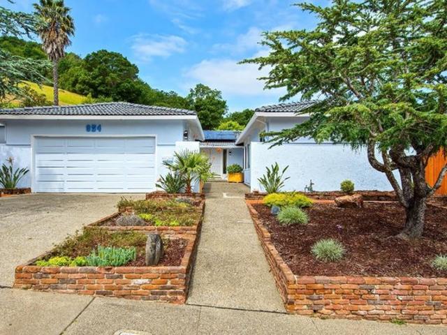 854 Butternut Dr, San Rafael, CA 94903