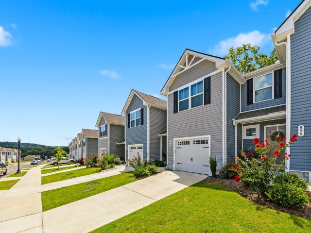 854 Knox Crest Dr