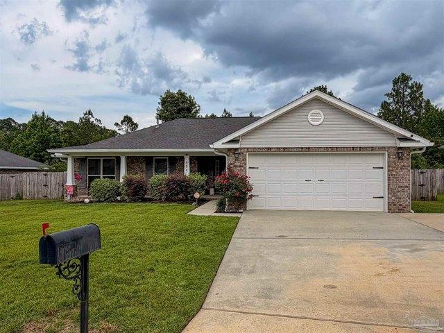 854 Jesse Dr, Cantonment, FL 32533