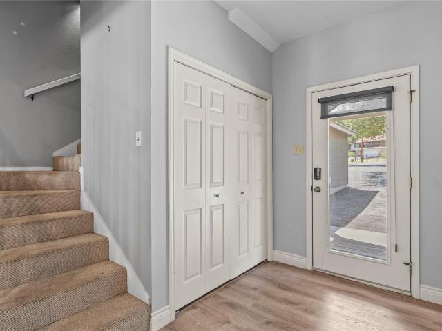854 Lakebreeze Drive