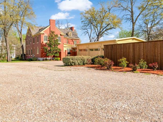 854 S Church St, Paris, TX 75460 | MLS #21212