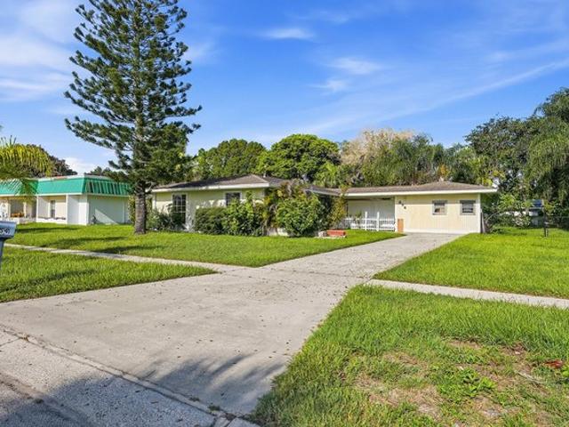 854 SE Tierra Ct, Port Saint Lucie, FL 34983