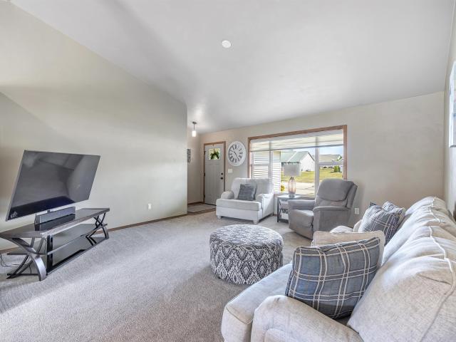 854 ROTH Road