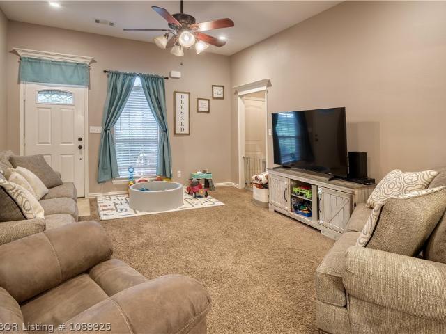 854 W 96 Highway