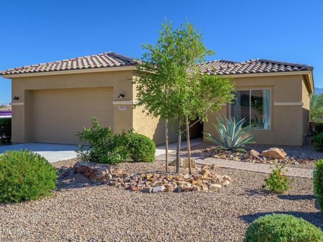 854 W Tranquil Water Path, Green Valley, AZ 85614