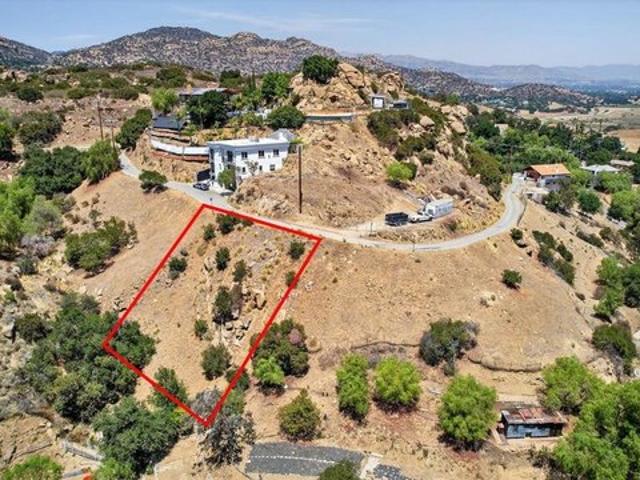 8554 Hillcroft Dr, West Hills, CA 91304