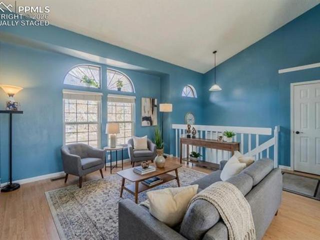 8555 Ilex Drive