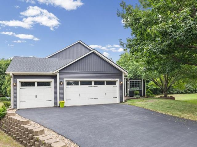 8555 Jorgensen Bay S, Cottage Grove, MN 55016