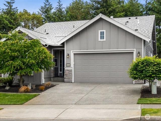 8555 Vashon Dr NE, Lacey, WA 98516