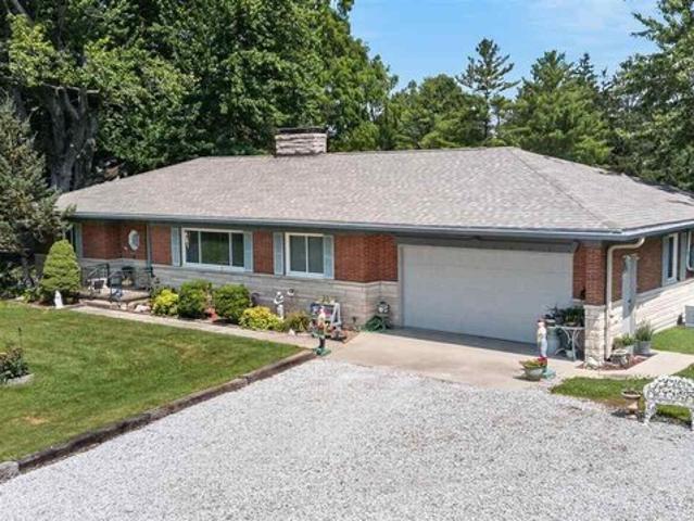 8556 E Wabash Ave, Terre Haute, IN 47803