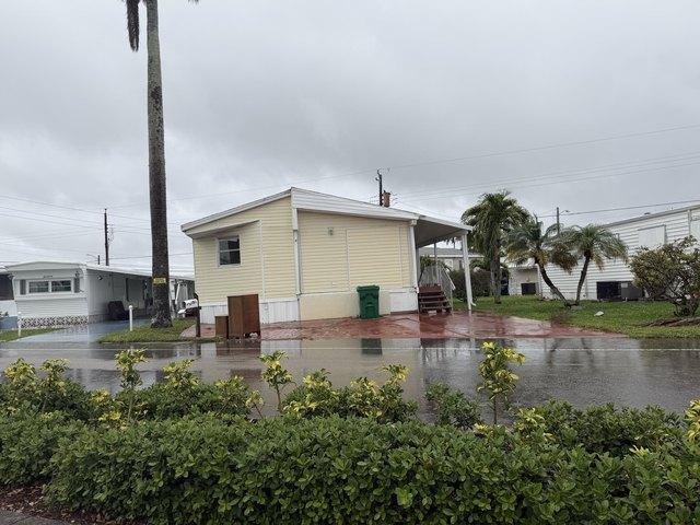 8557 SW 18th St, Davie, FL 33324