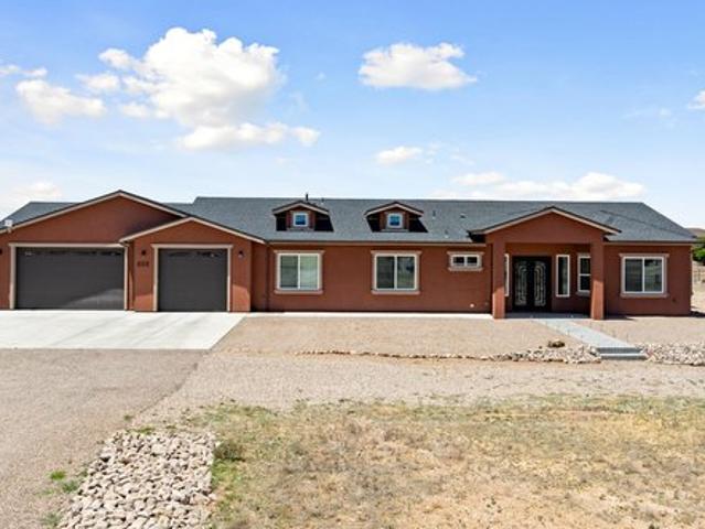 8558 N Grass Valley Ln, Prescott Valley, AZ 86315
