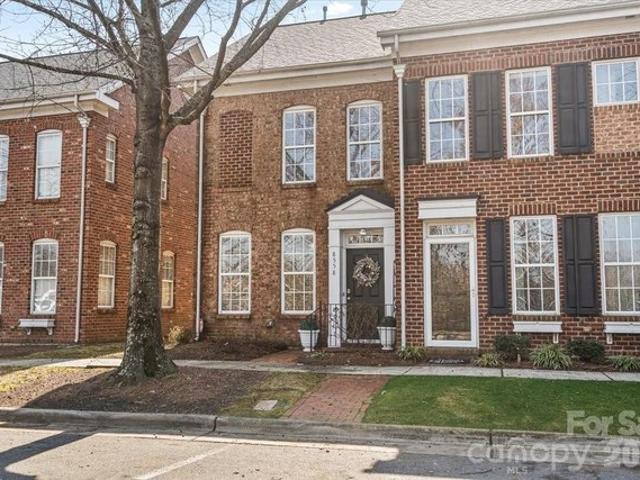8558 Beaver Creek Dr, Charlotte, NC 28269