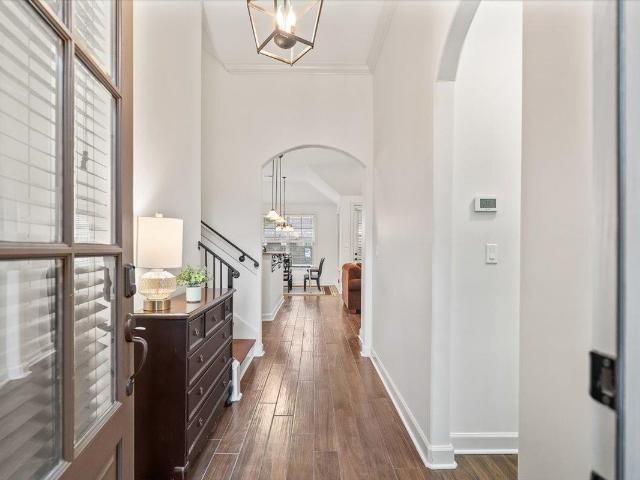 8558 woodland rose cir s