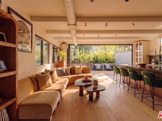 8550 Ridpath Drive