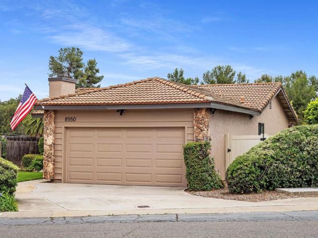 8550 Snow White Dr