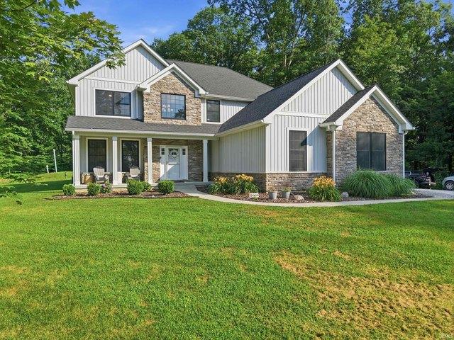 8552 W Hinds Rd, Bloomington, IN 47403