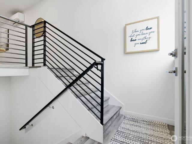 8553 Midvale Ave N, Unit C, Seattle, WA 98103 | MLS #2484