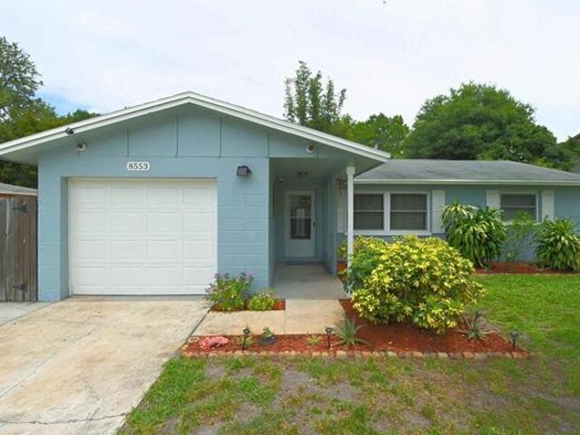8553 Mockingbird Ln, Seminole, FL 33777