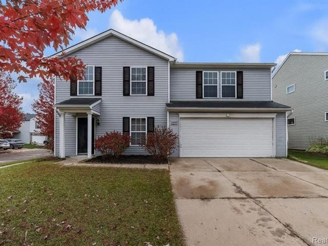 8553 Shiawassee River Dr, Handy Township, MI 48836